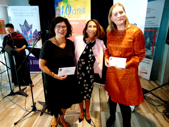 LE GRAND PRIX QUÉBECOR DU FESTIVAL INTERNATIONAL DE LA POÉSIE 2024EST ...